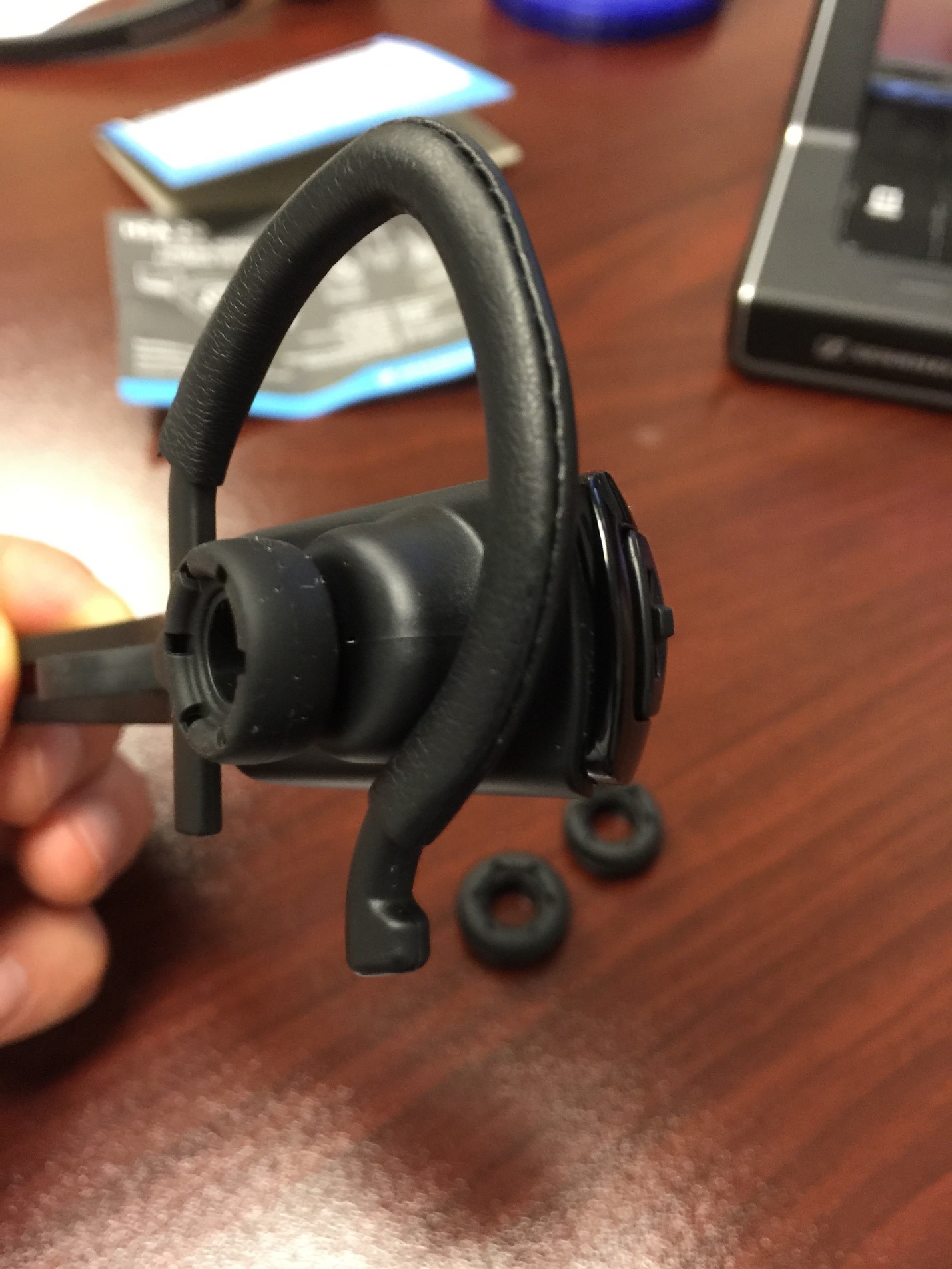 Earhook Sennheiser wireless headsets - Call One, Inc